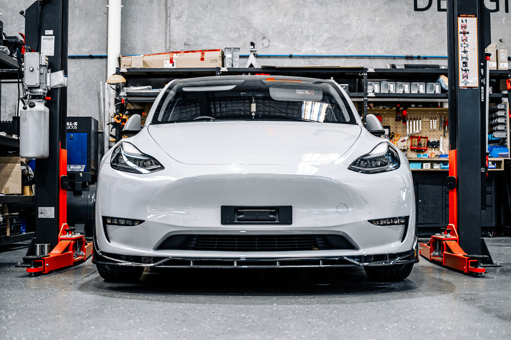 Tesla Model Y - Number Plate Holder / Plinth (FRONT)